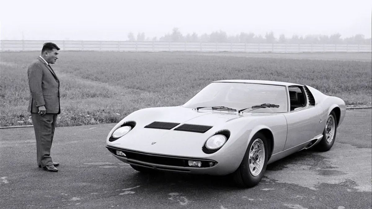 FERRUCCIO LAMBORGHINI, EL TRACTORISTA QUE OSÓ DESAFIAR A LAMBORGHINI ...